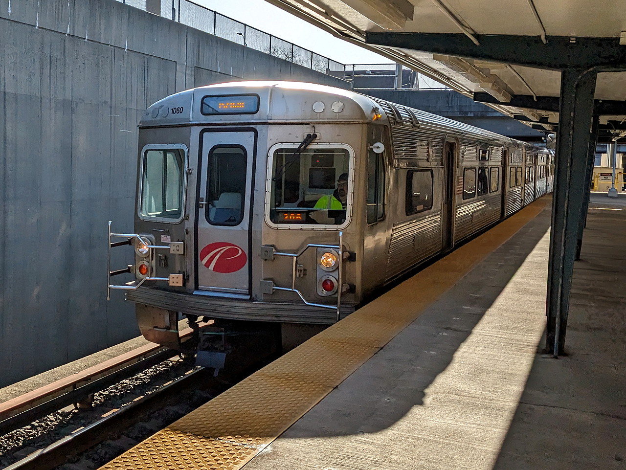 PHOTOS: CROTON HARMON